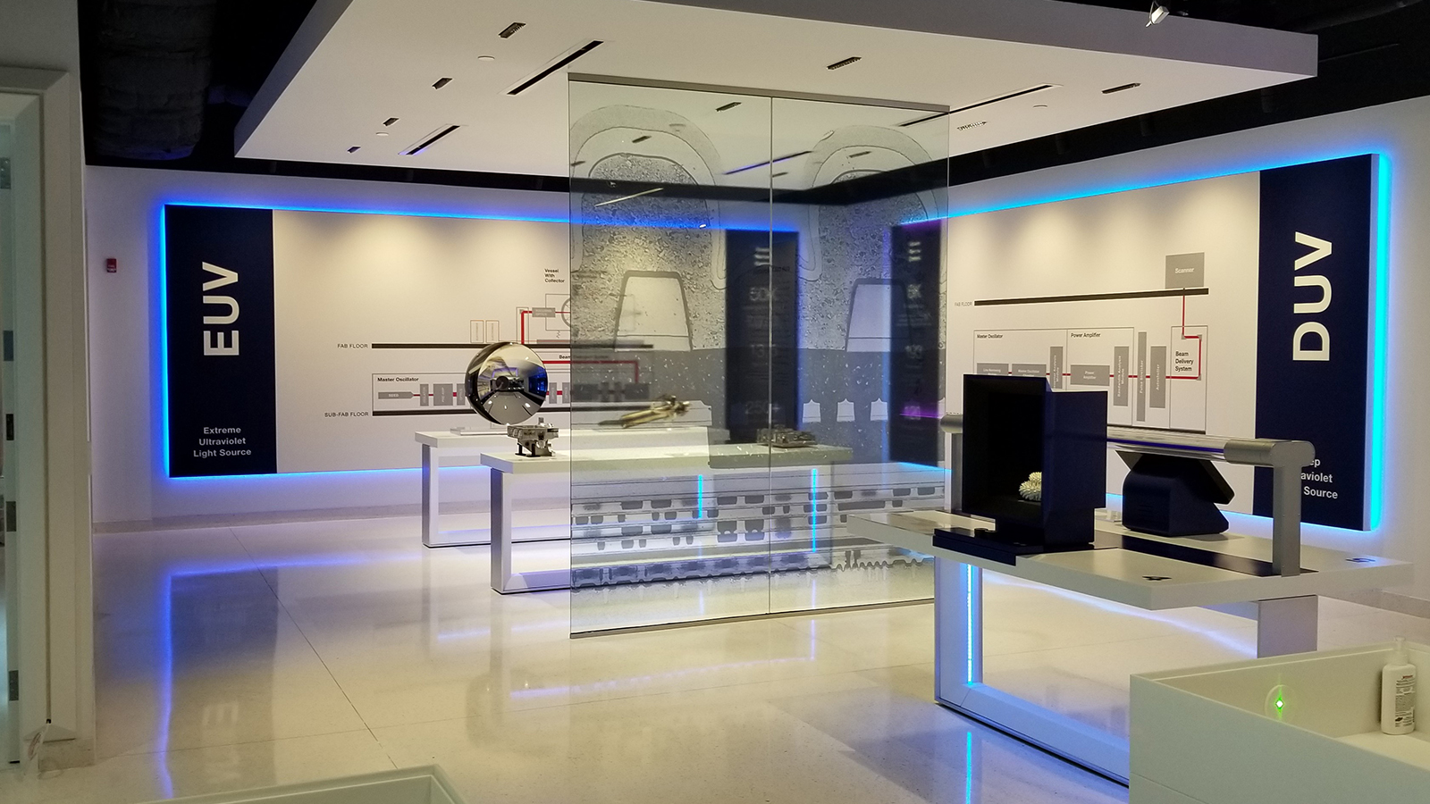 ASML/Cymer - CSD 4 Experience Center - Good & Roberts